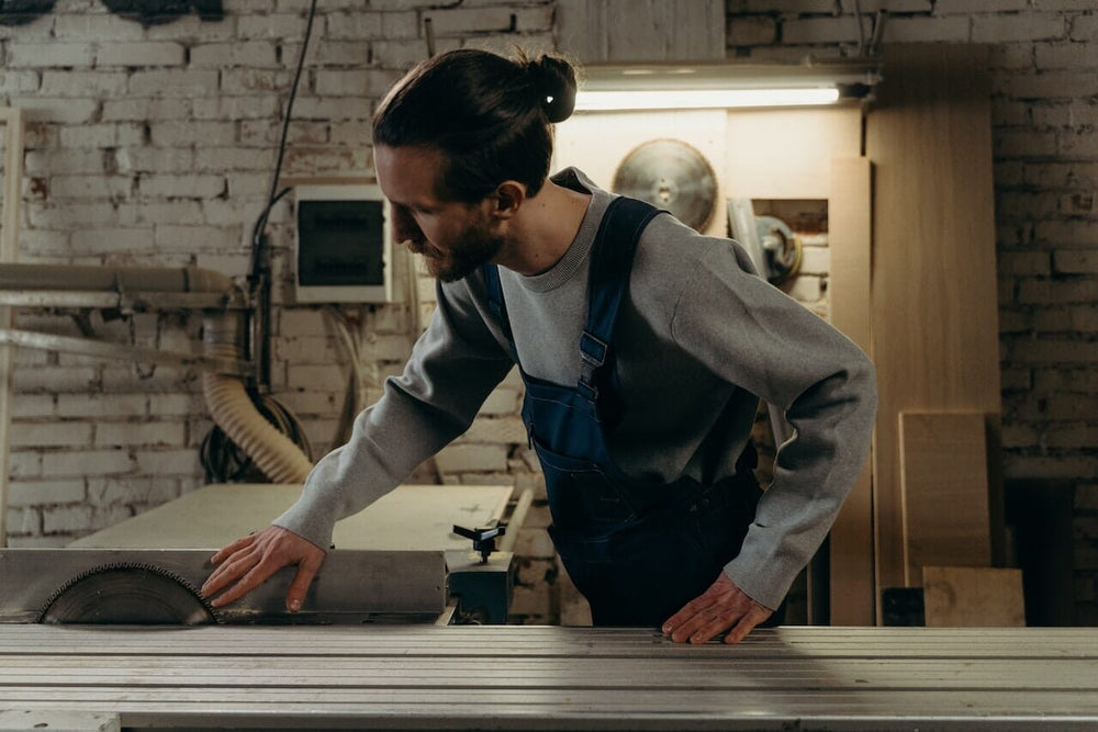 Comparing Plain Sawn, Quarter Sawn, and Rift Sawn Lumber